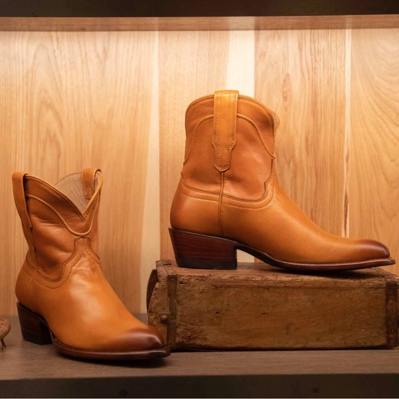 Tecovas | Shoes | Tecovas Penny Boots Ankle Booties In Desert Sands Sz ...